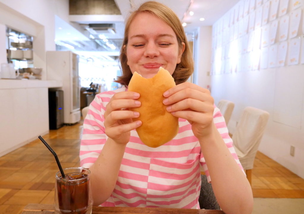 Japanese “koppepan rolls” and artsy souvenirs made by Japanese ...
